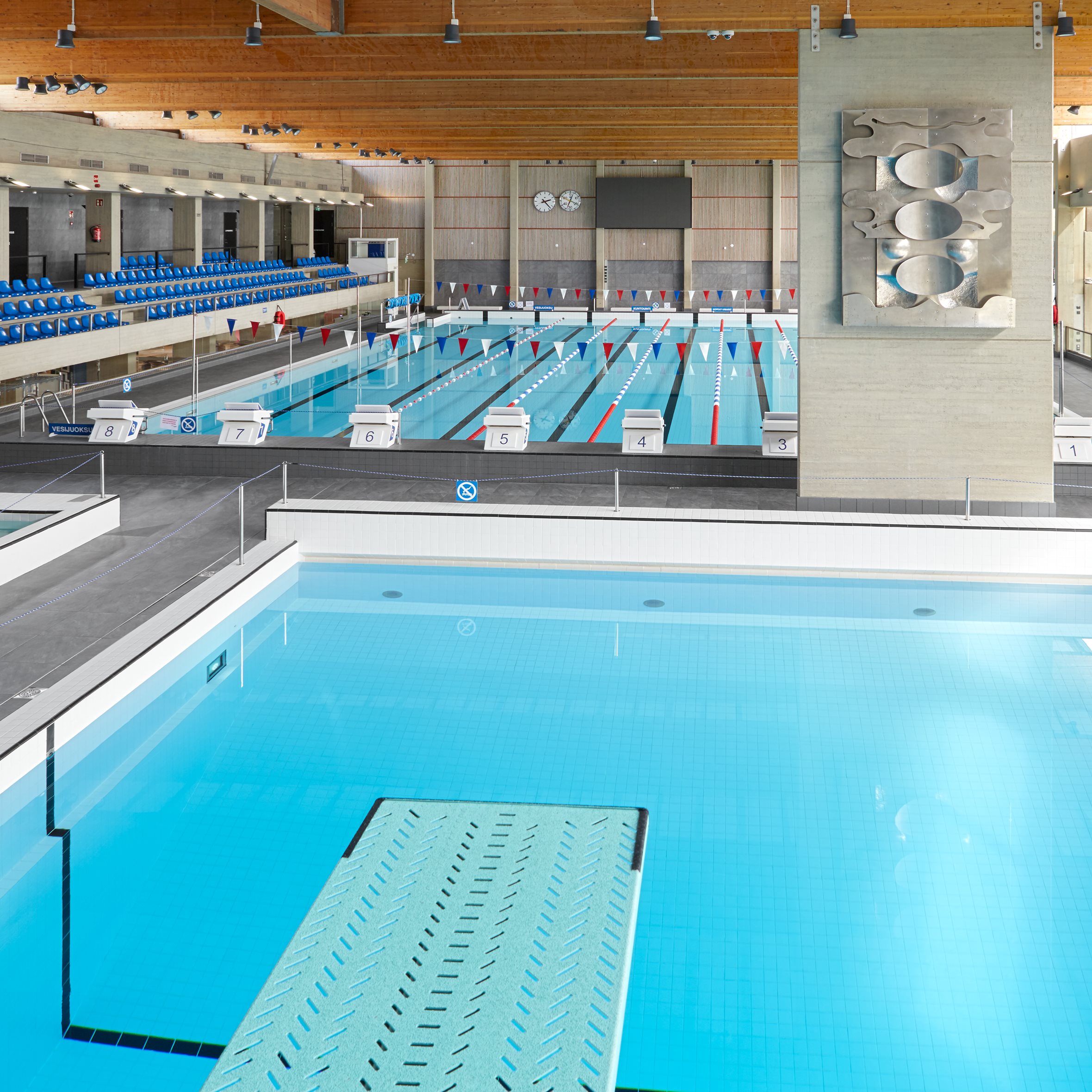 Referenssit – Hämeenlinnan uimahalli | Laattapiste
